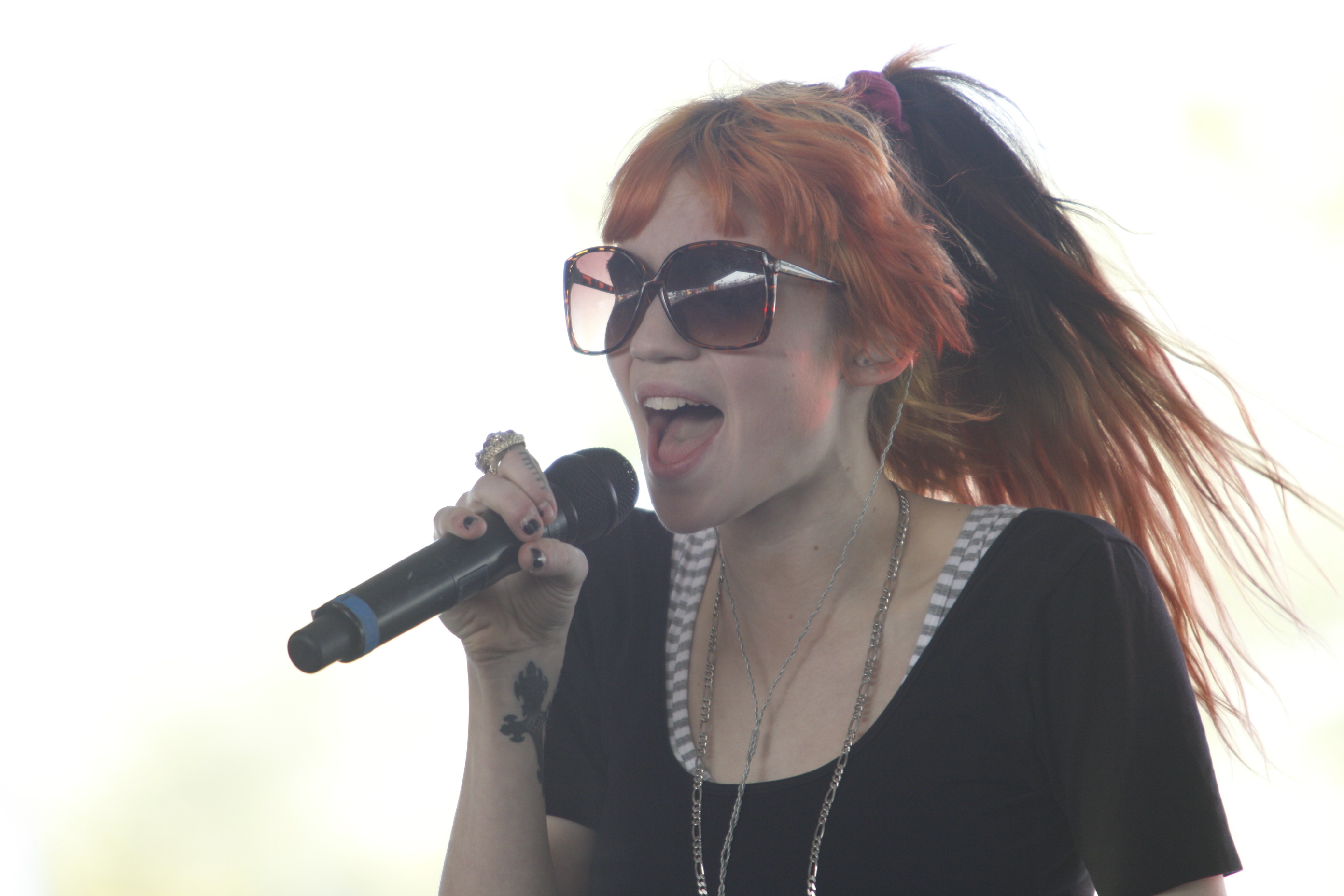 Grimes Is "In The Studio Every Day" Working On a New Album Inspired by ...