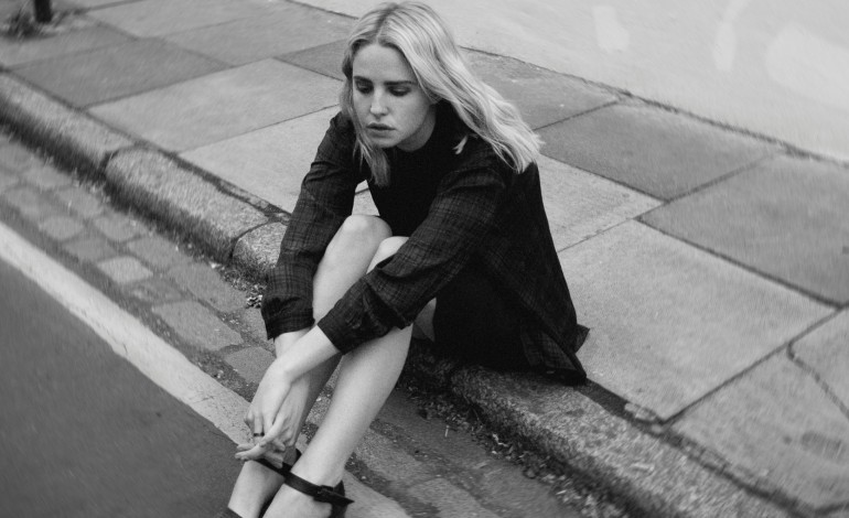 WATCH: Laurel Releases New Video For “Blue Blood” - mxdwn Music