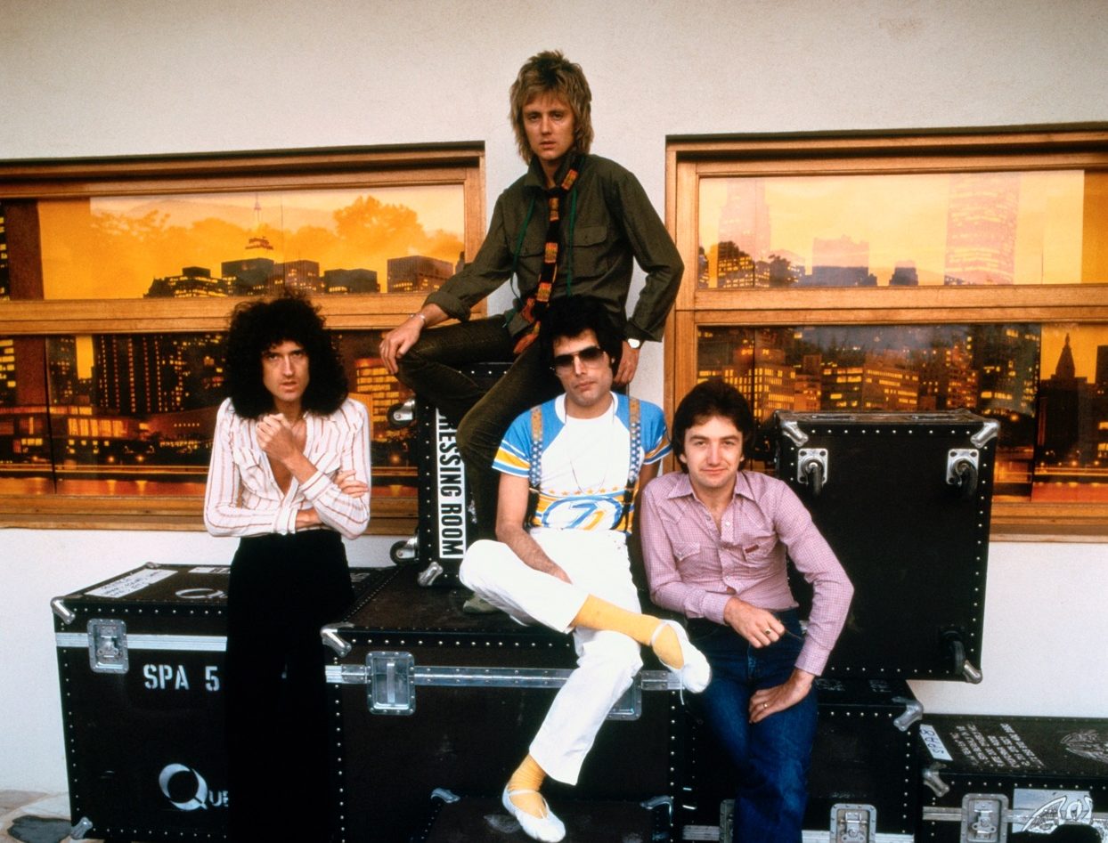 New Queen Album Features Freddie Mercury and Michael Jackson Duet ...