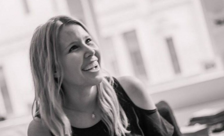 Emily Cavanagh @ Schubas (6/2) - mxdwn Music