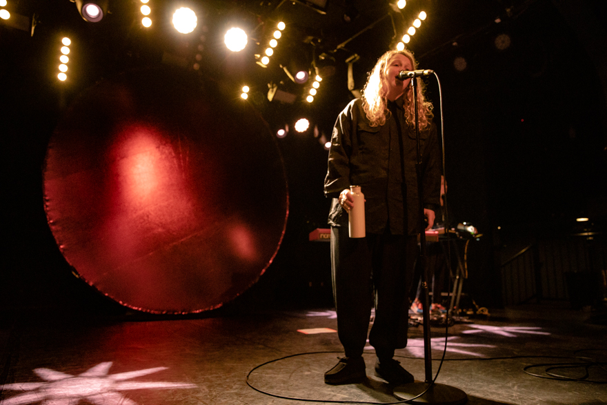 Kate Tempest Live at Teragram Ballroom, Los Angeles - mxdwn Music